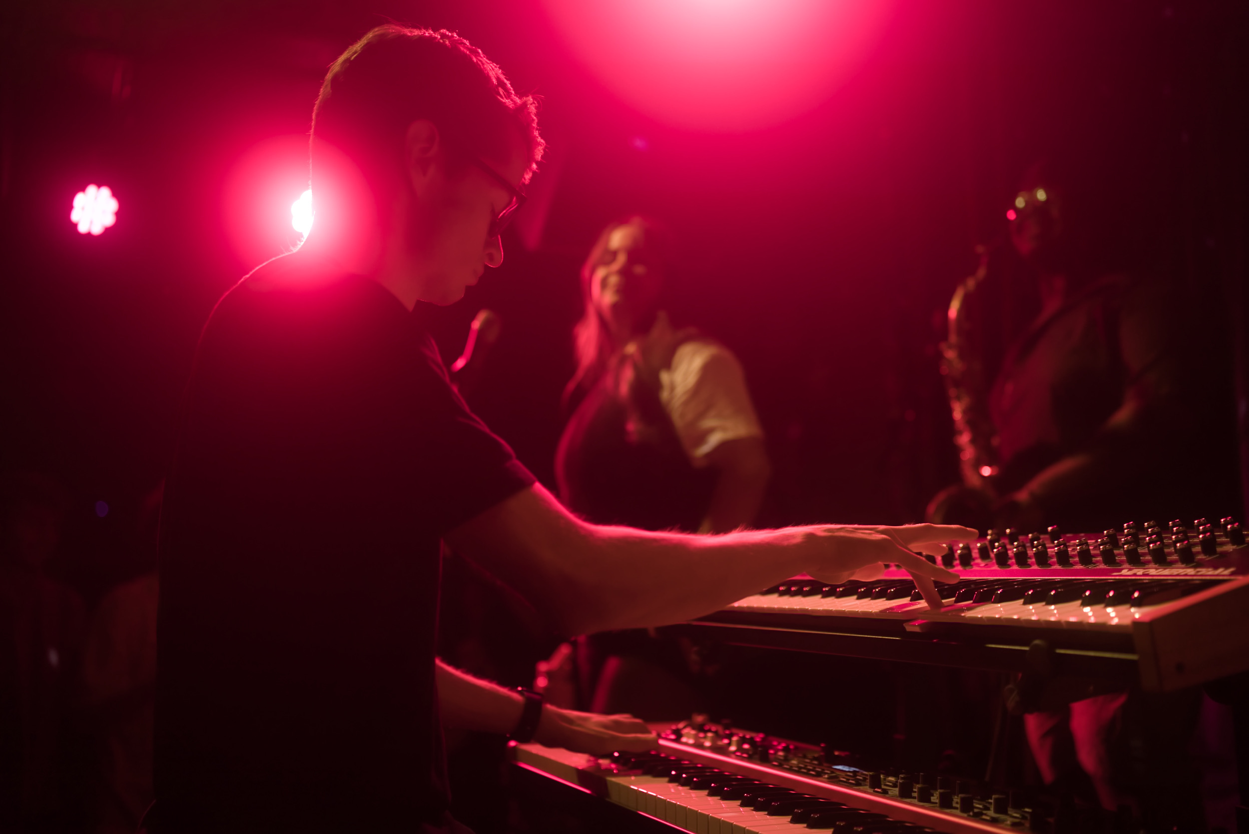 SUN.DYLE - Official Website